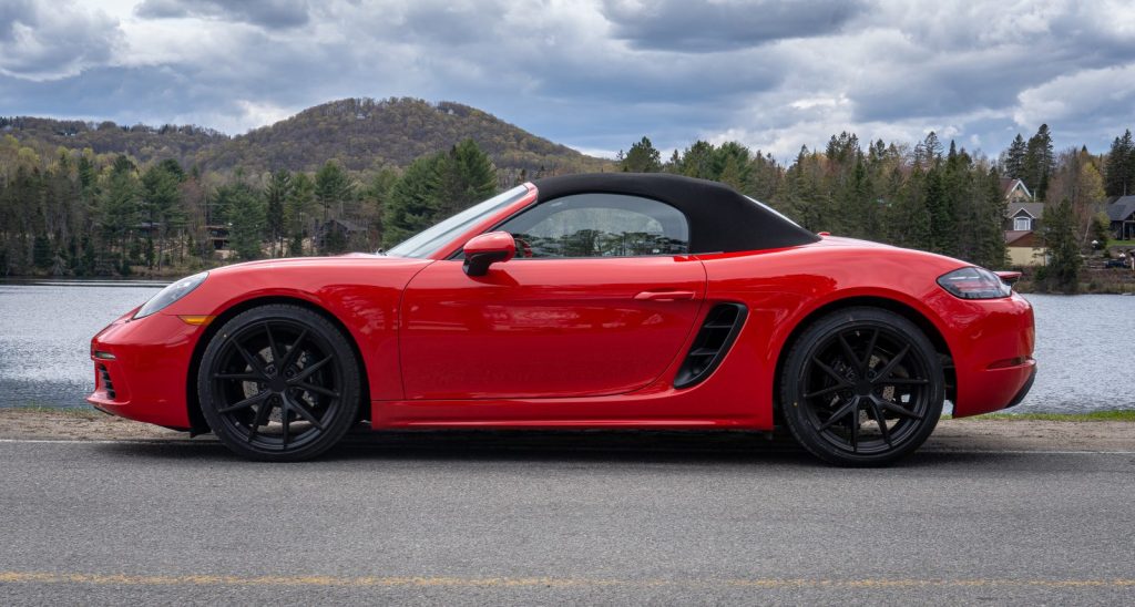 Rent a Porsche 718 Boxster (Red) - Loue la Vie Exotics